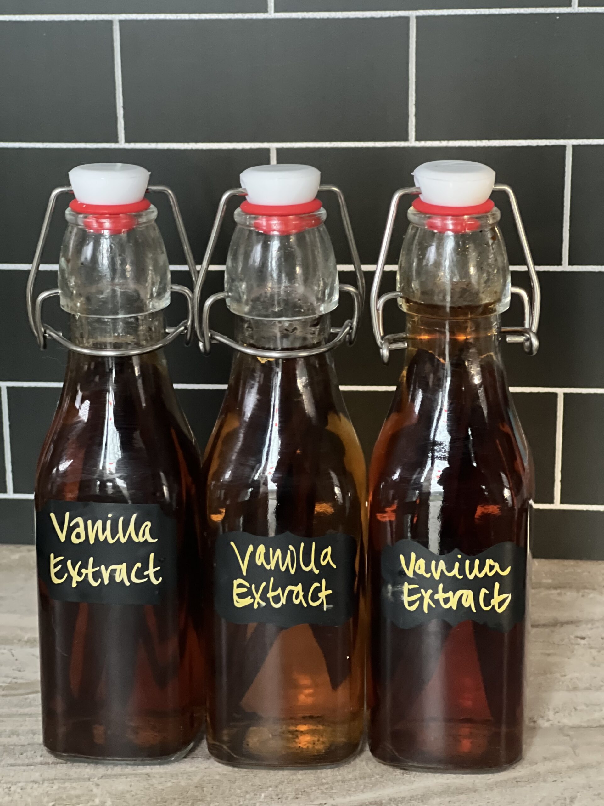 Make Your Own Vanilla Extract - Crunchy BoyMom